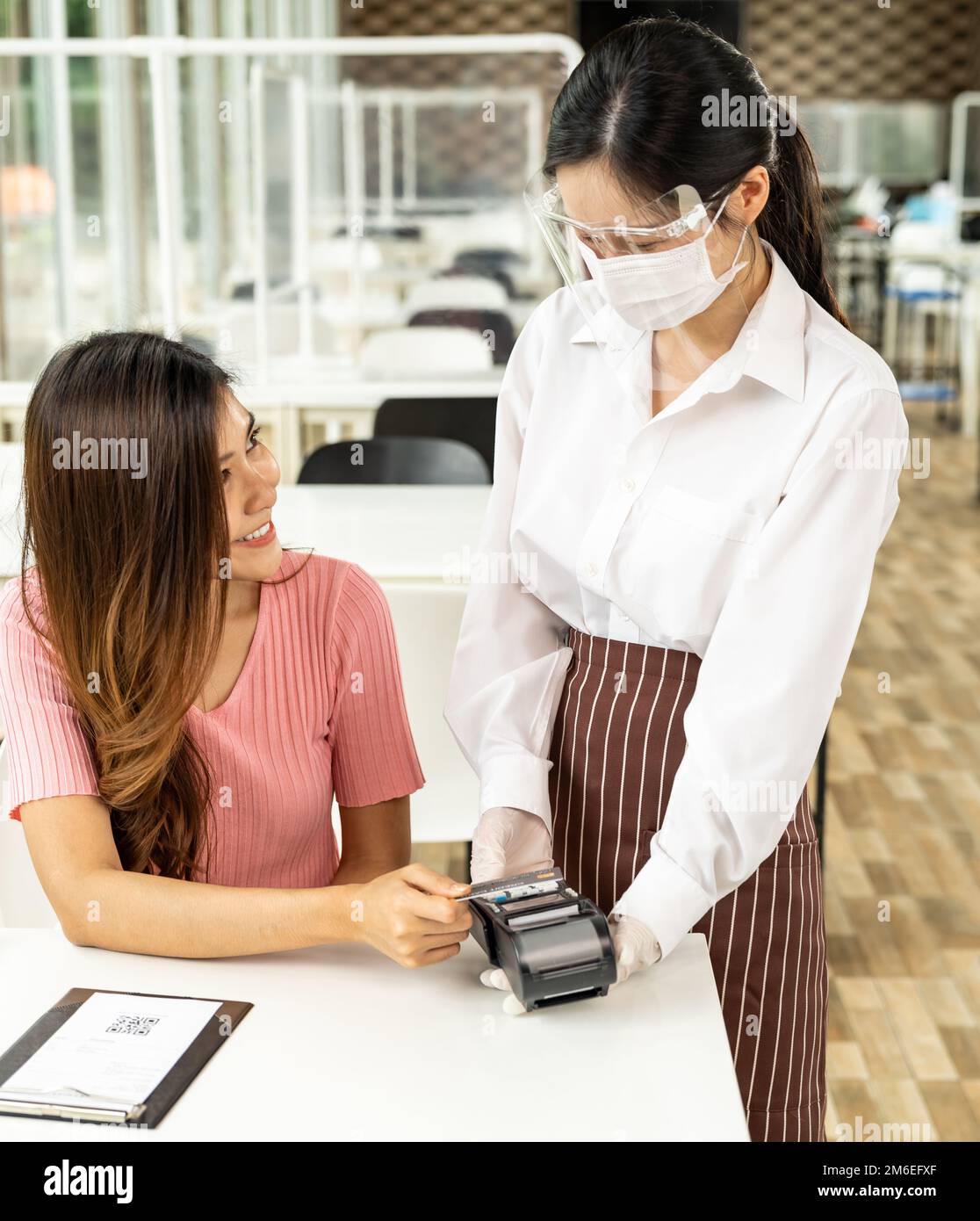 Asian credit card checkout hi-res stock photography and images - Alamy