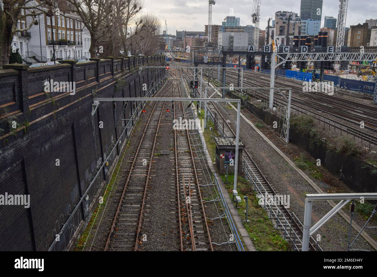 London, UK. 4th January 2023. Empty train tracks in London as national ...