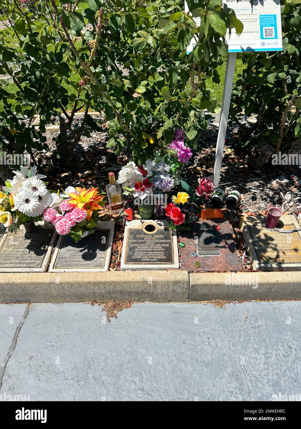 Perth, AUS, Western Australia - January 01, Bon Scott Grab, Friedhof ...