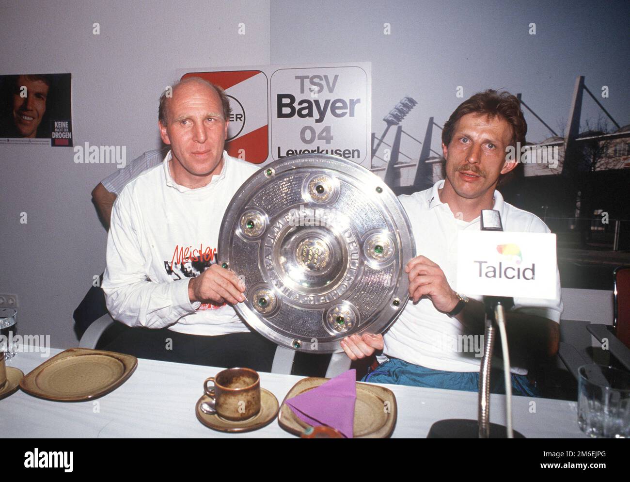 Bayer leverkusen christoph daum hi-res stock photography and images - Alamy