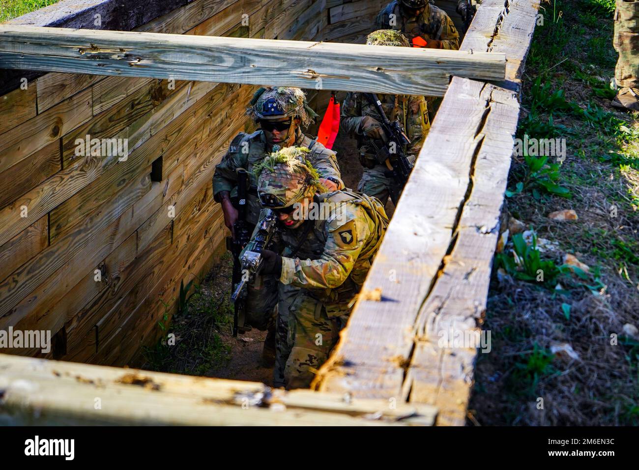 Screaming Eagles from 1st Battalion, 506th Infantry Regiment "Red ...