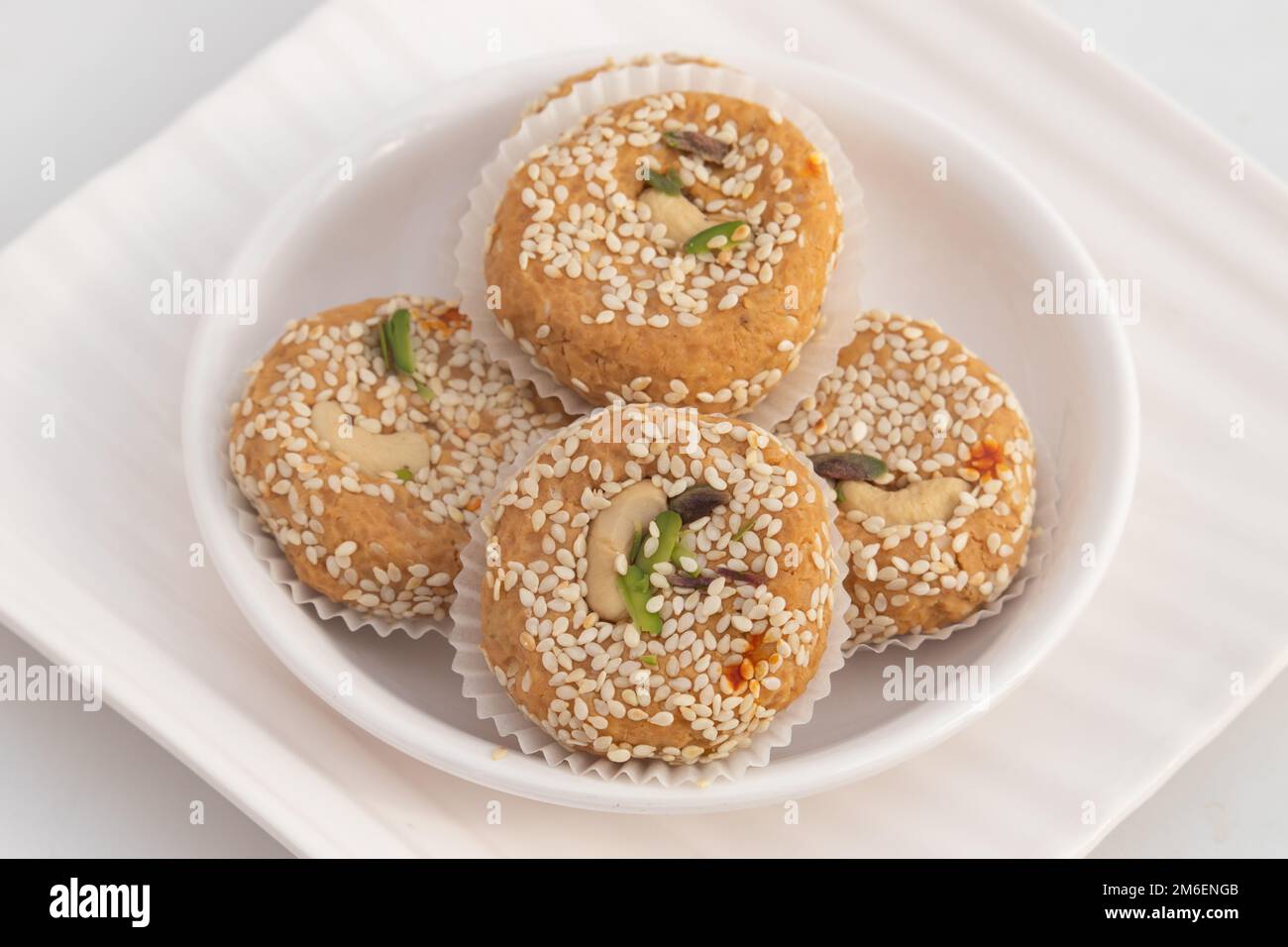 Til gur mawa bati hi-res stock photography and images - Alamy