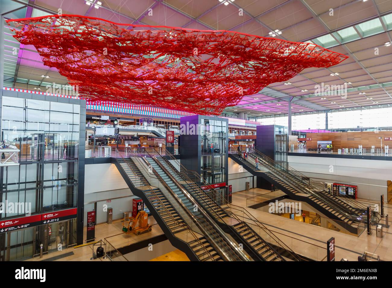 Flughafen Berlin Brandenburg BER Willy Brandt Airport Terminal 1 Stock ...