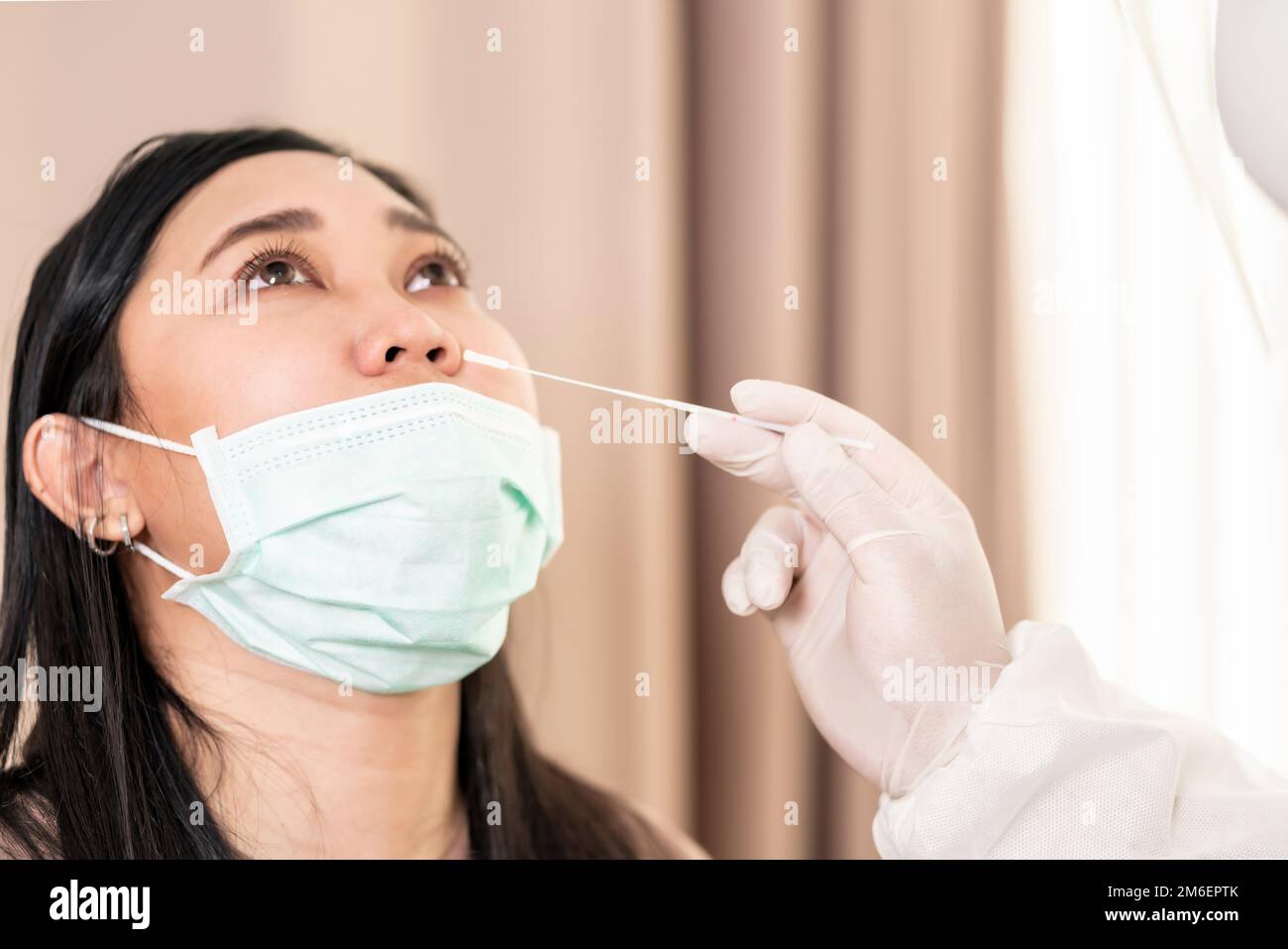 Nurse covid 19 test staff hi-res stock photography and images - Alamy
