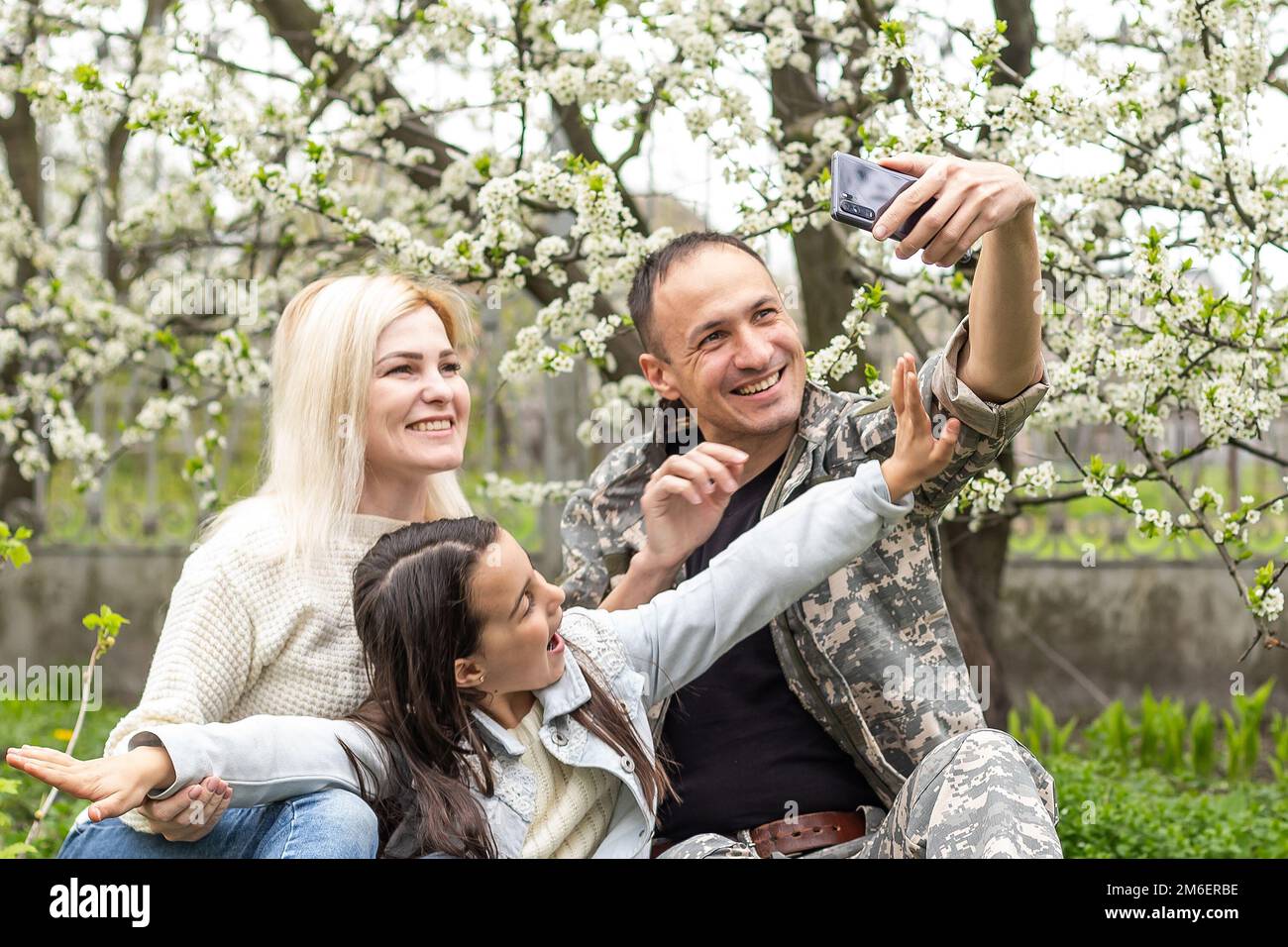 Handsome soldier reunited family hi-res stock photography and images ...