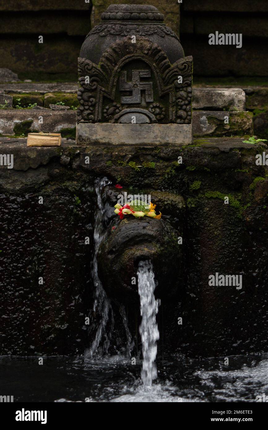 Ancient swastika symbol hi-res stock photography and images - Alamy