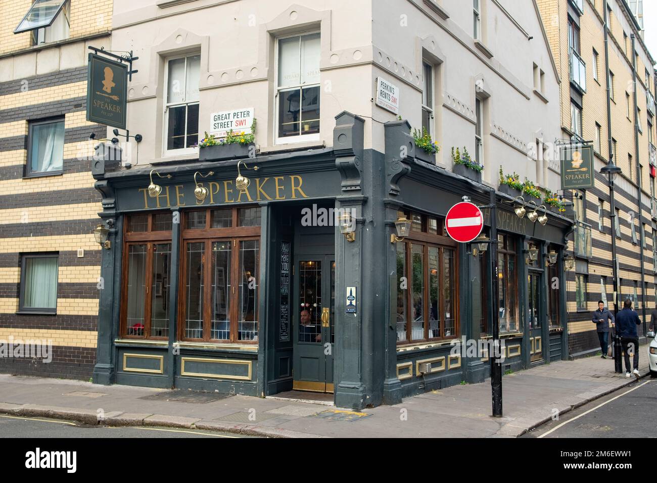 London- November 2022: The Speaker Pub on Great Peter Street SW1 Stock ...