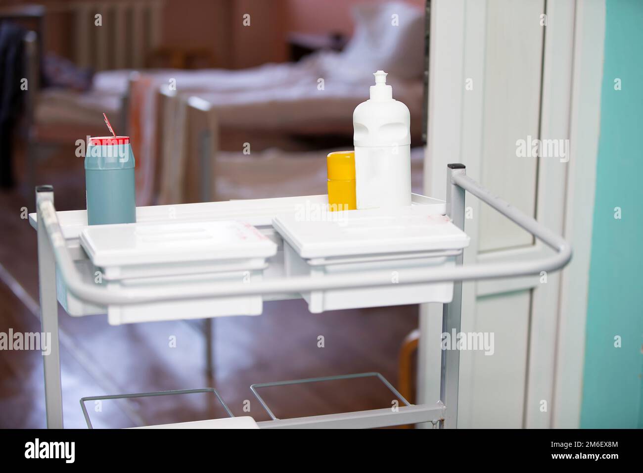Hospital cleaning bucket hi-res stock photography and images - Alamy