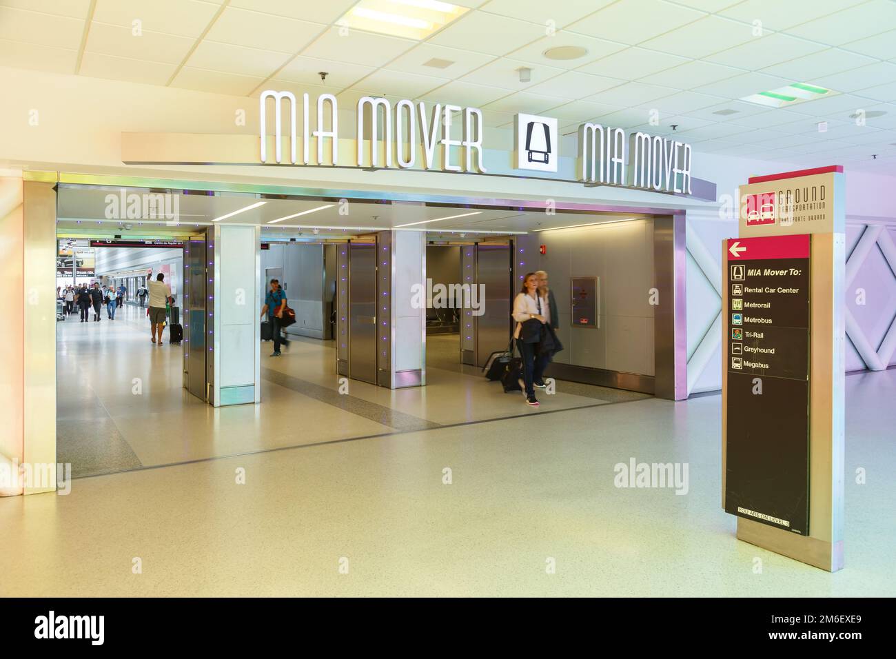 MIA People Mover Haltestelle Flughafen Miami Airport in Florida Stock ...
