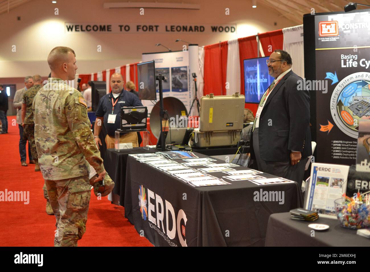 Representatives from the U.S. Army Engineer Research and Development ...