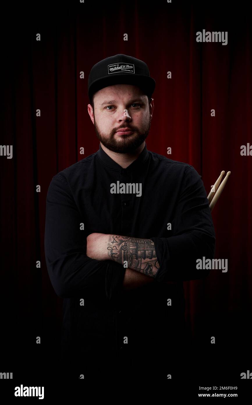Royal blood drummer portrait hi-res stock photography and images - Alamy