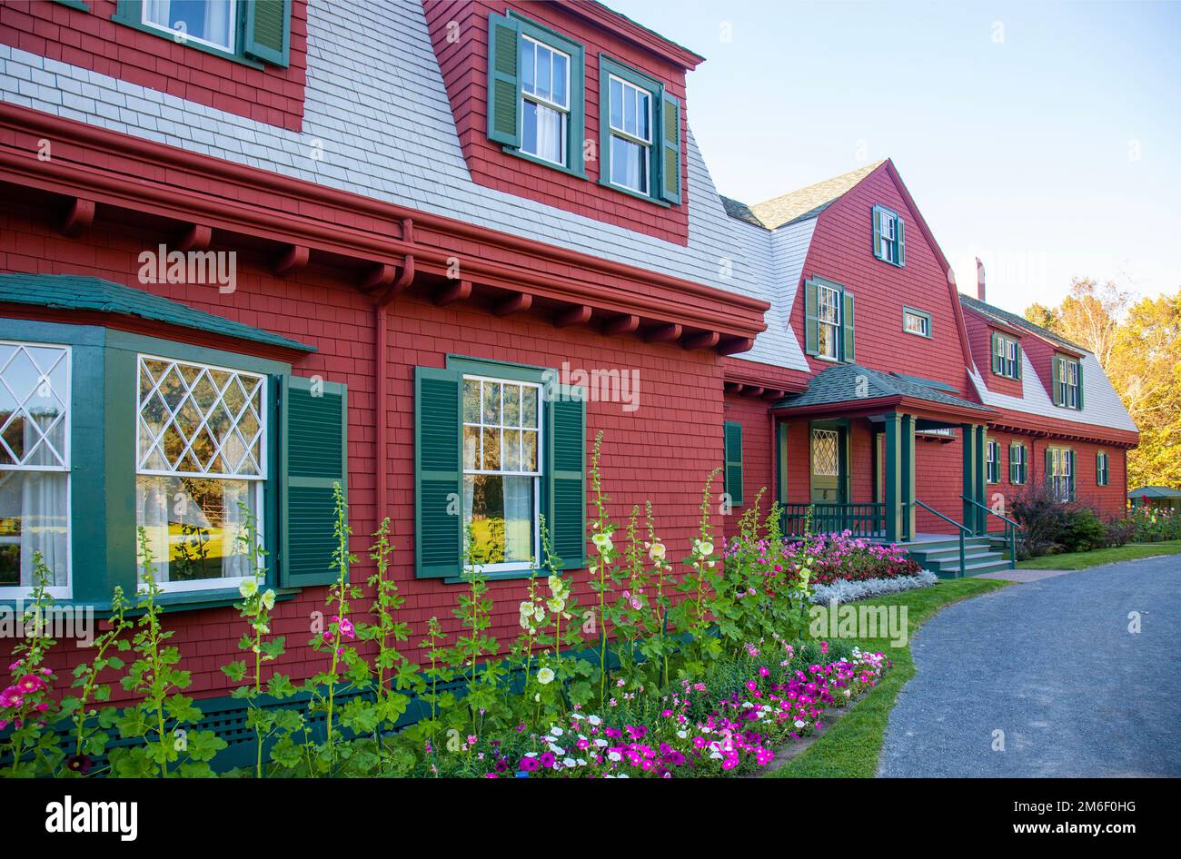 Summer cottage campobello hi-res stock photography and images - Alamy