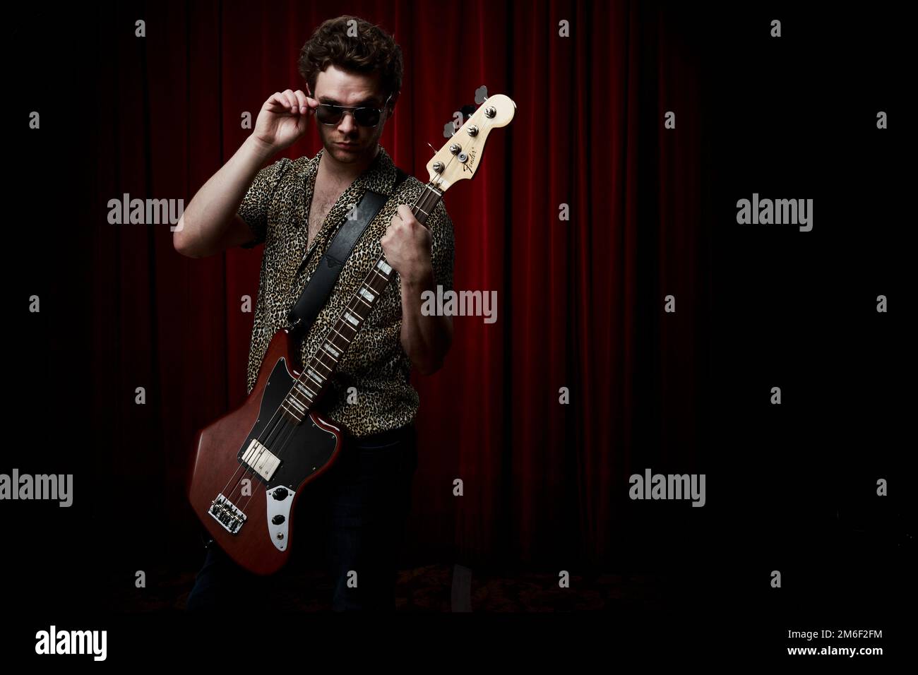 Mike kerr guitar player hi-res stock photography and images - Alamy