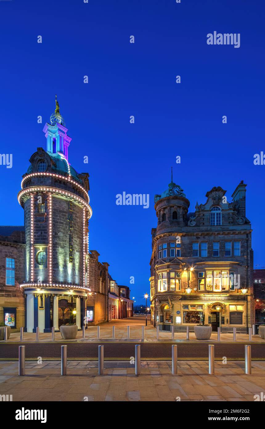 The Dun Cow Inn & Sunderland Empire Theatre at dusk, Sunderland, Tyne ...