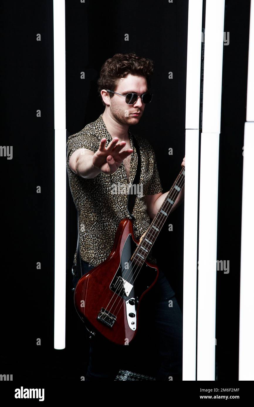 Mike kerr guitar player hi-res stock photography and images - Alamy