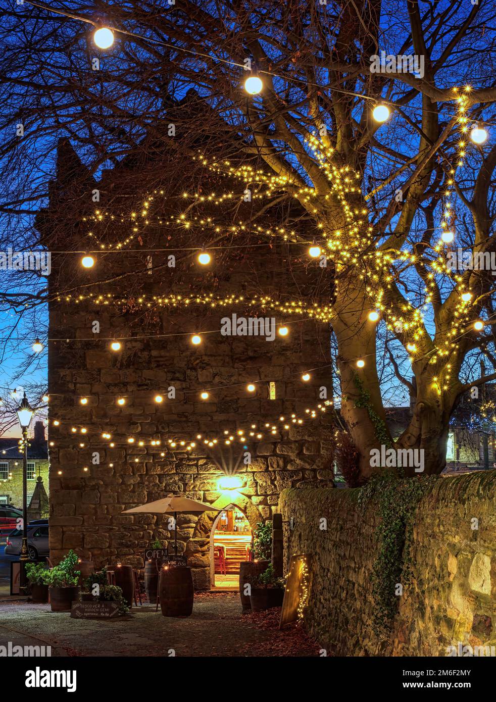 Vicar's Pele Tower at dusk at Christmas, Corbridge, Northumberland ...
