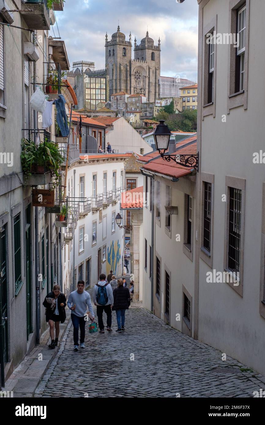 The old historic streets of Porto, Potugal Stock Photo - Alamy