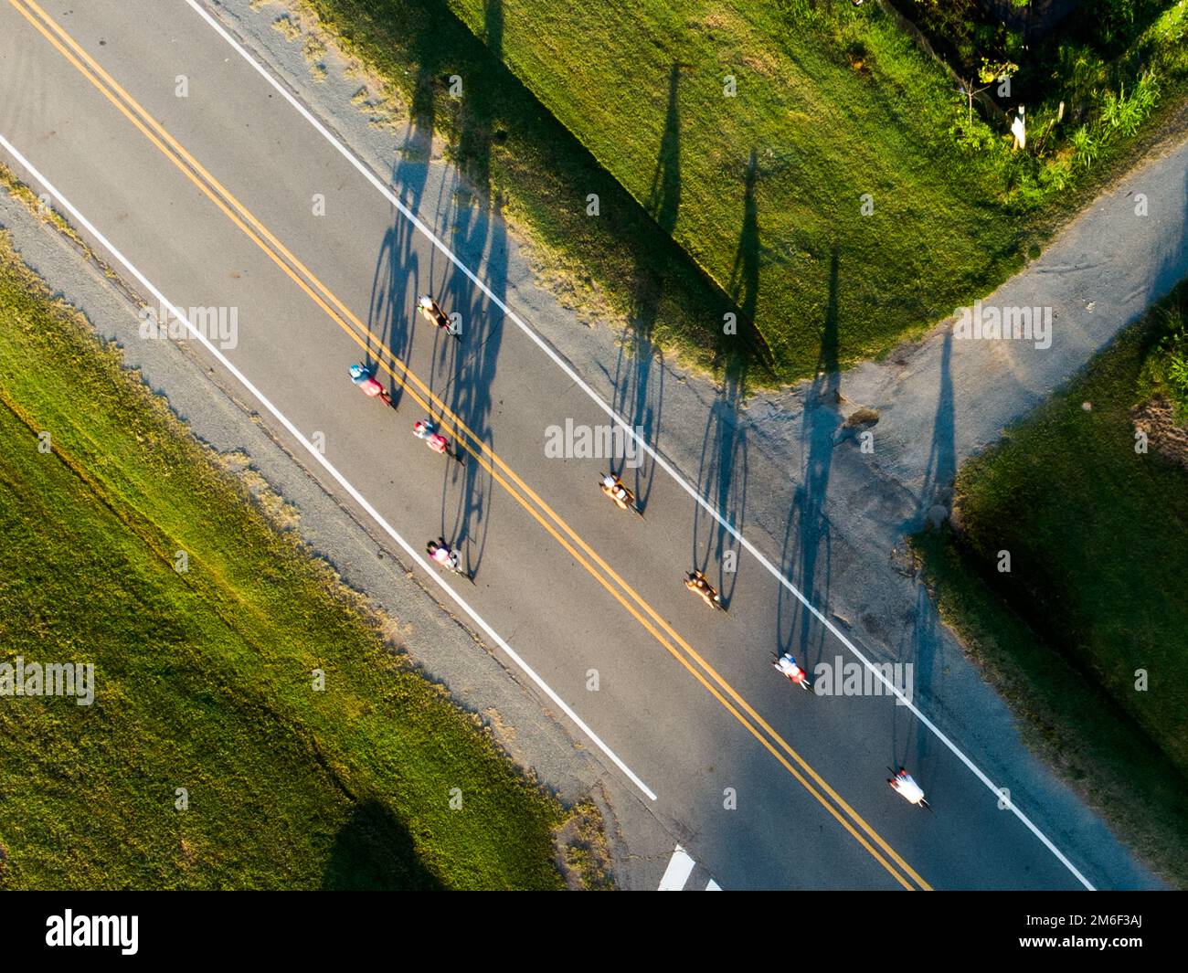 Drone cyclists hi-res stock photography and images - Alamy