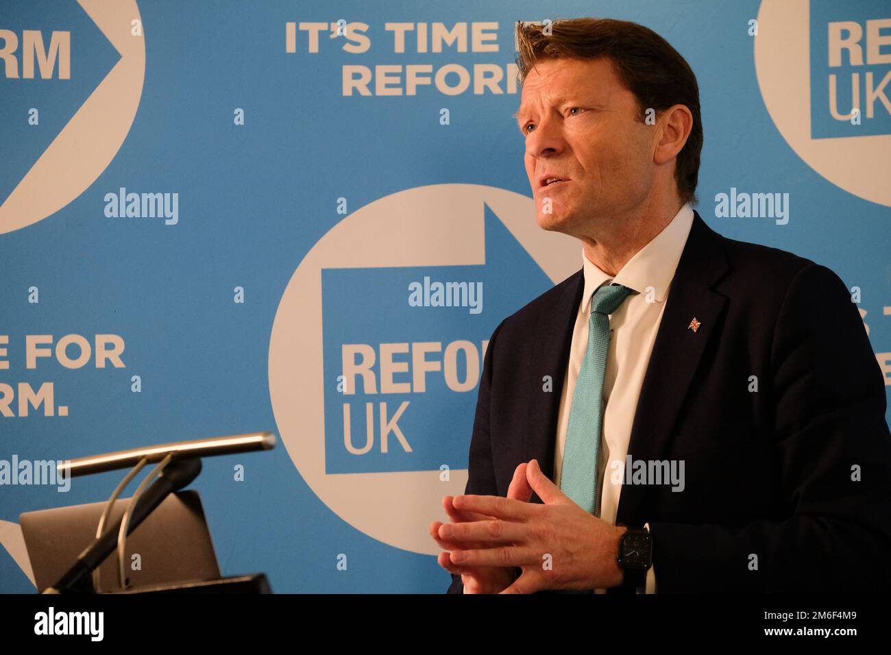 Conservative party symbol uk hi-res stock photography and images - Alamy