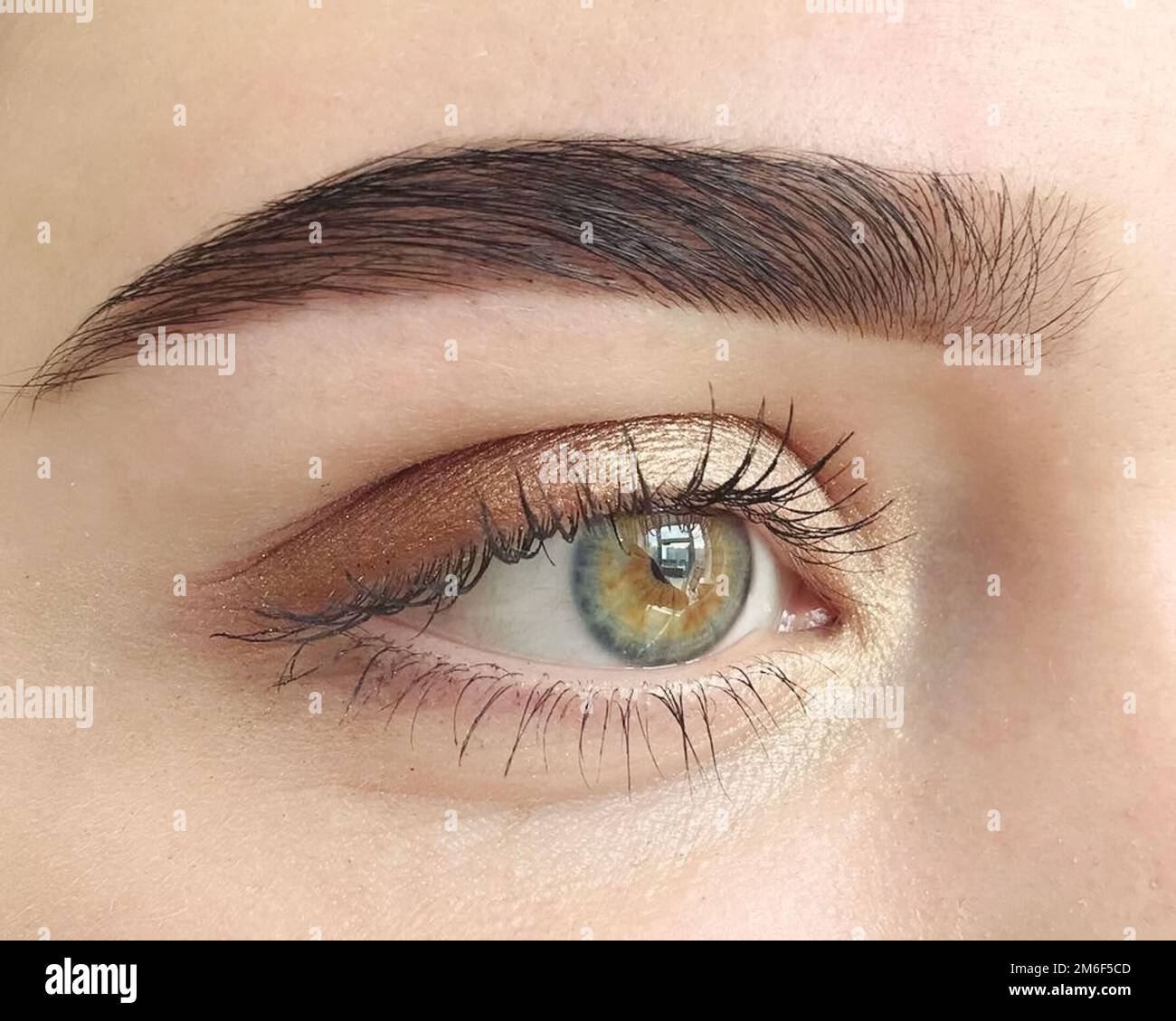 Human eye close up wide pupil hi-res stock photography and images - Alamy