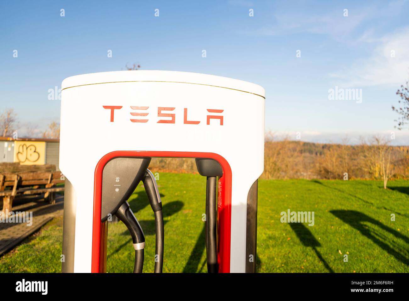 Tesla factory germany hi-res stock photography and images - Alamy