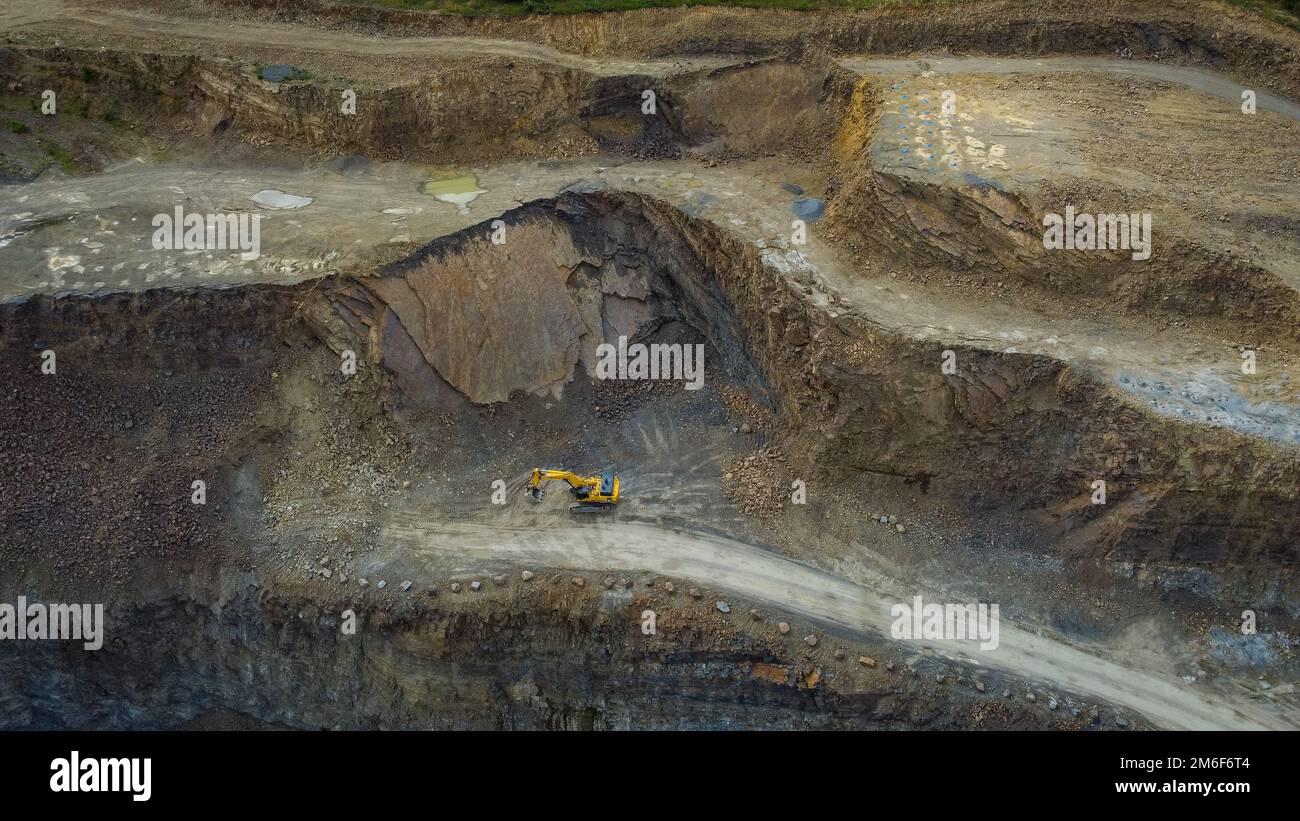 Quarry wood road hi-res stock photography and images - Alamy