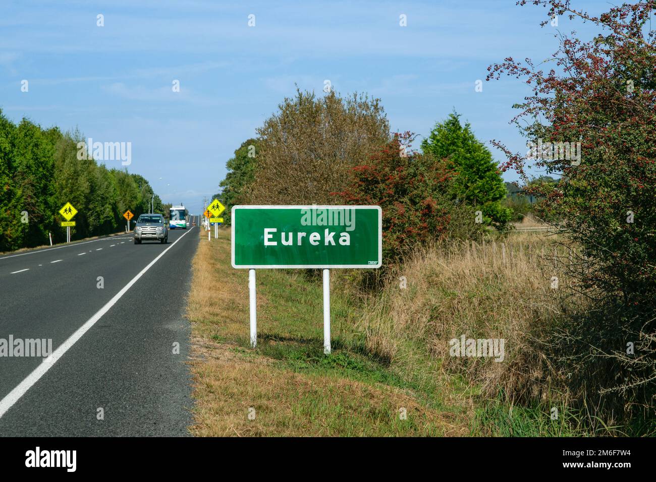 Country road sign for eureka hi-res stock photography and images - Alamy