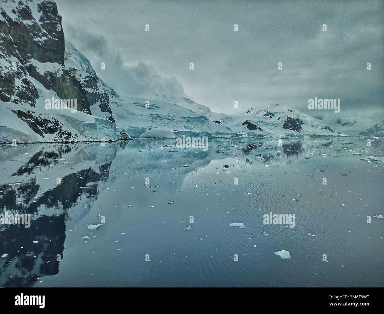 antarctica,antartica,antarctica landscape,nature,ice filled mountains ...