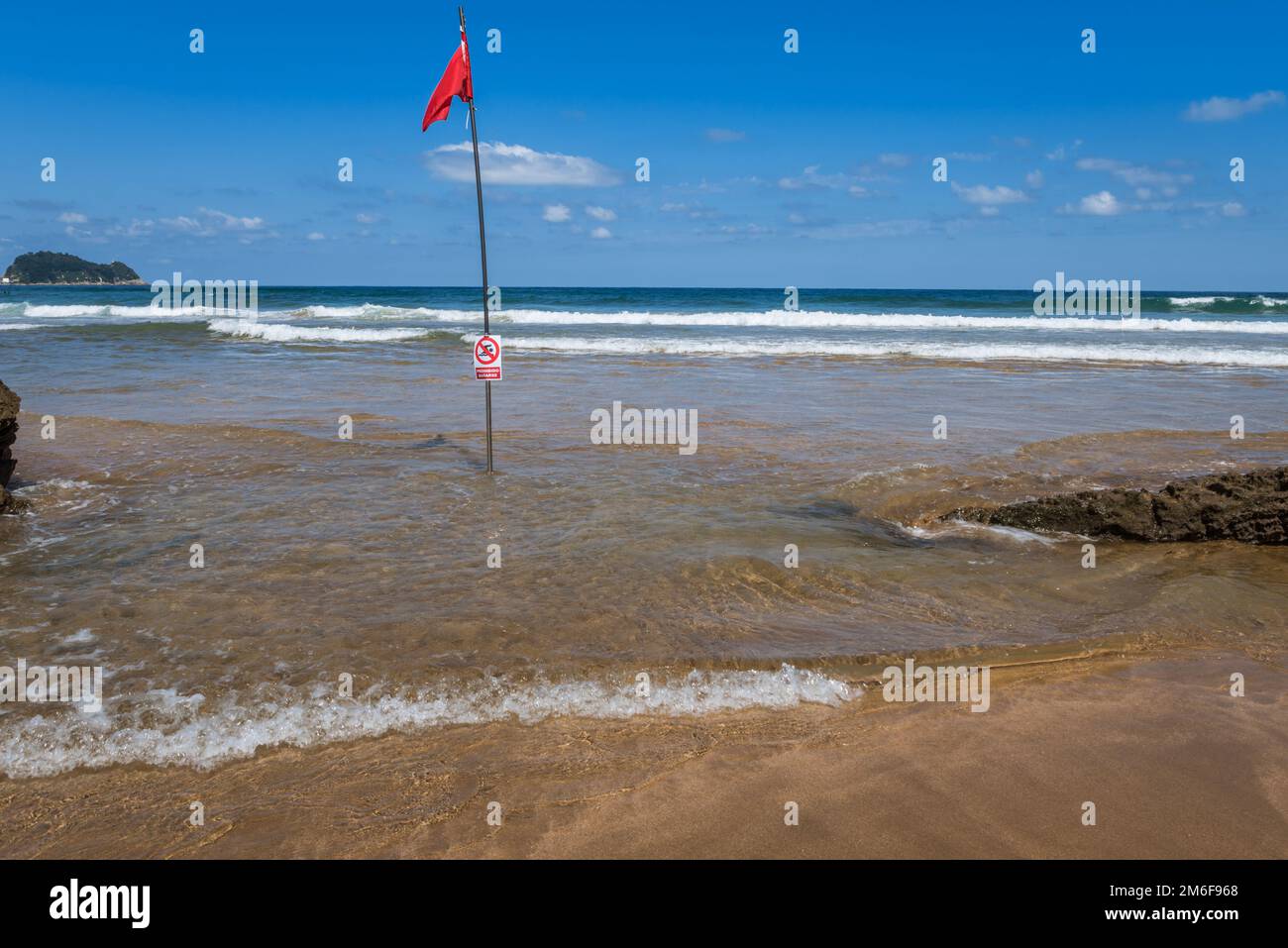 Surfing flag hi-res stock photography and images - Alamy