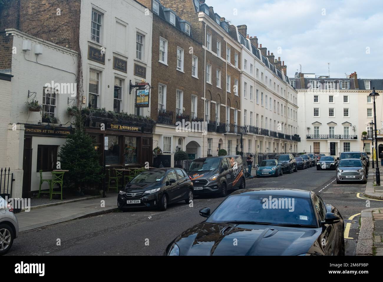 London- The Antelope Fullers pub in Belgravia SW1 Westminster Stock ...