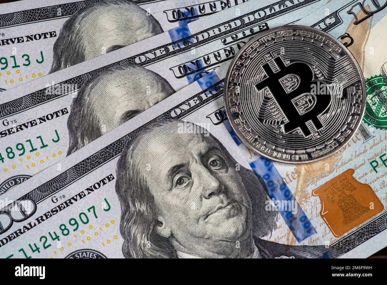 Money equivalence between bitcoin and dollars. Exchange cryptos. Pile ...