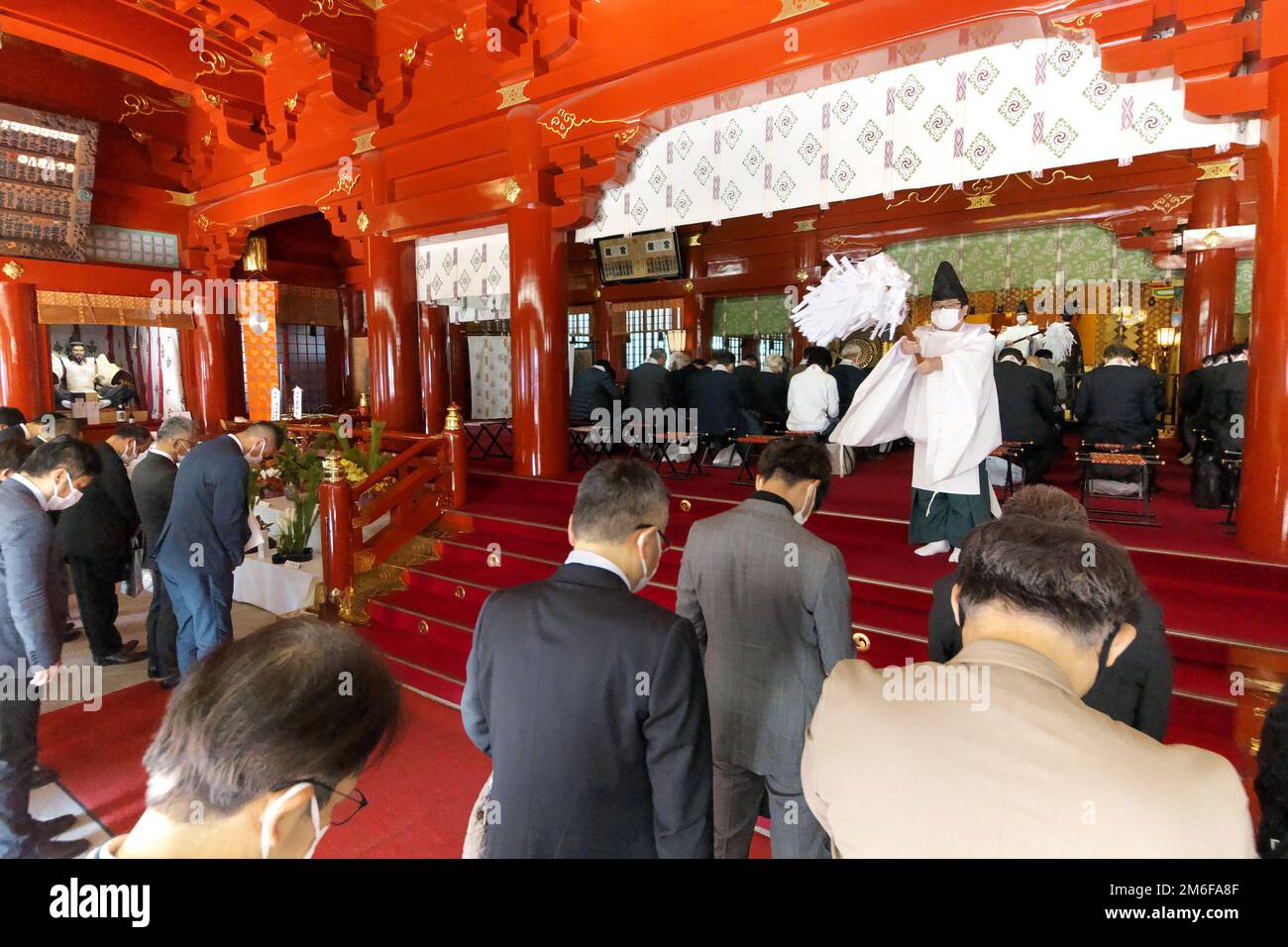 Tokyo, Japan. 04th Jan, 2023. A Shinto priest performs the "Oharai ...
