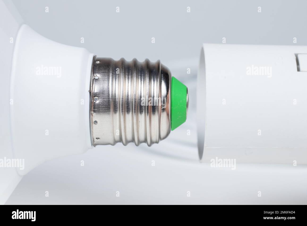 White lamp socket and lamp bulb, Electric cartridge for light bulbs ...