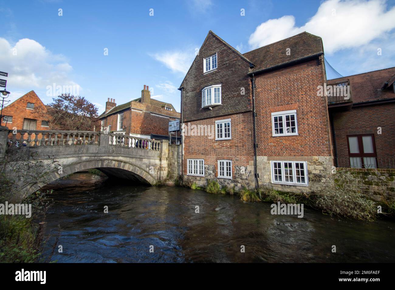 Winchester river itchen riverside walk hi-res stock photography and ...