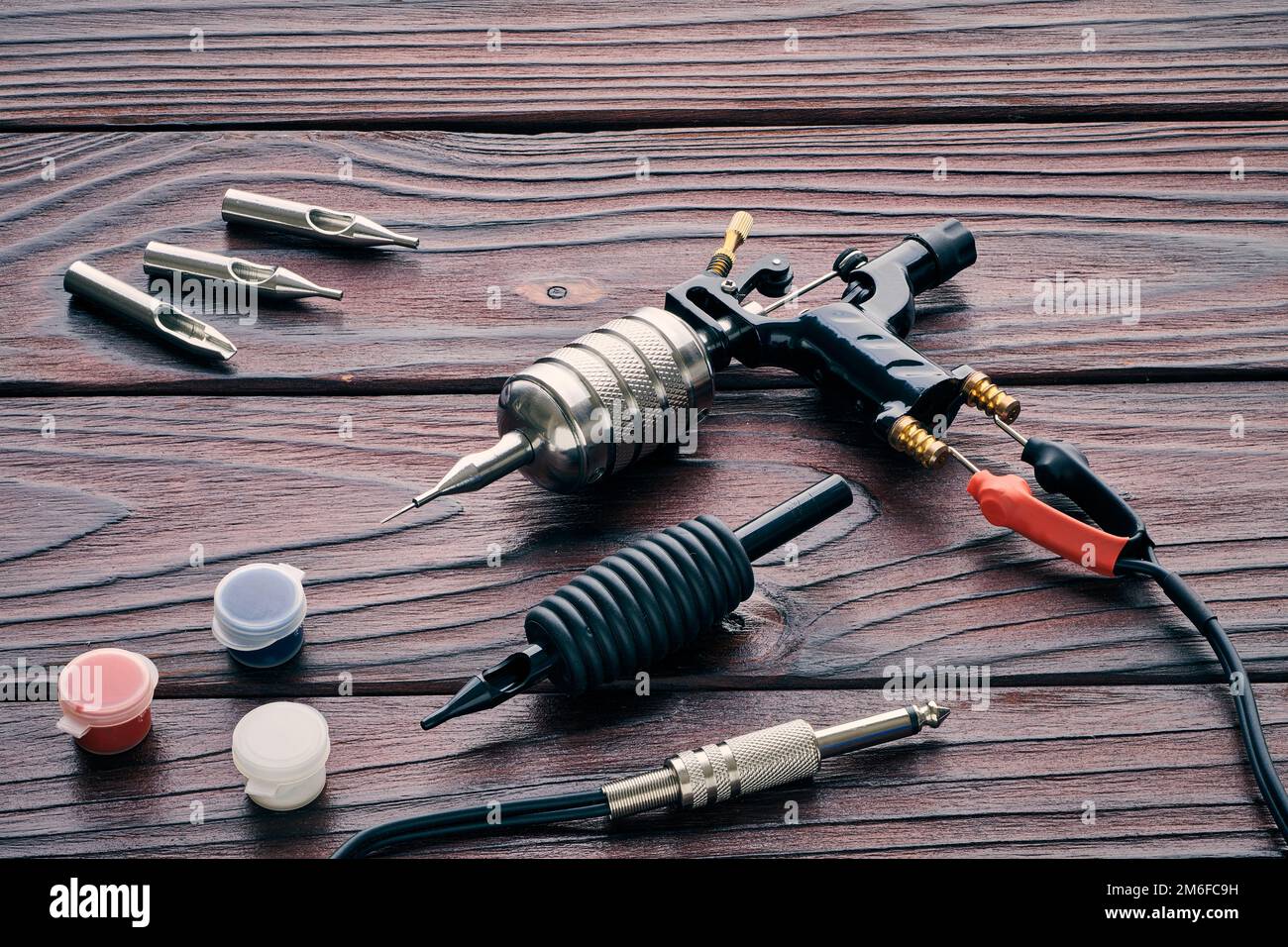 Tattooing machine hi-res stock photography and images - Alamy