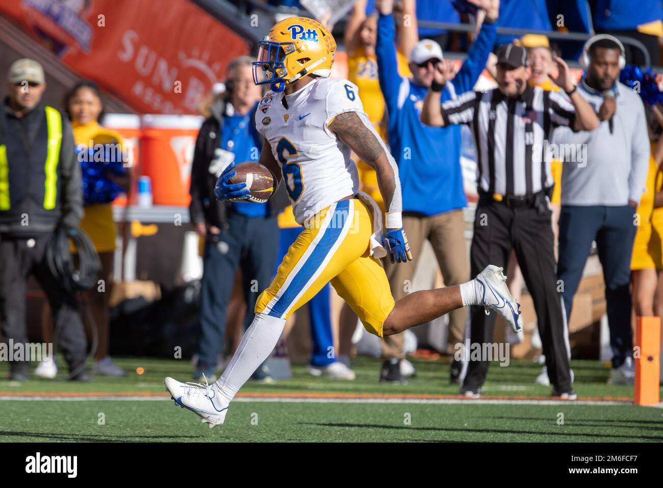 Rodney jr hi-res stock photography and images - Alamy