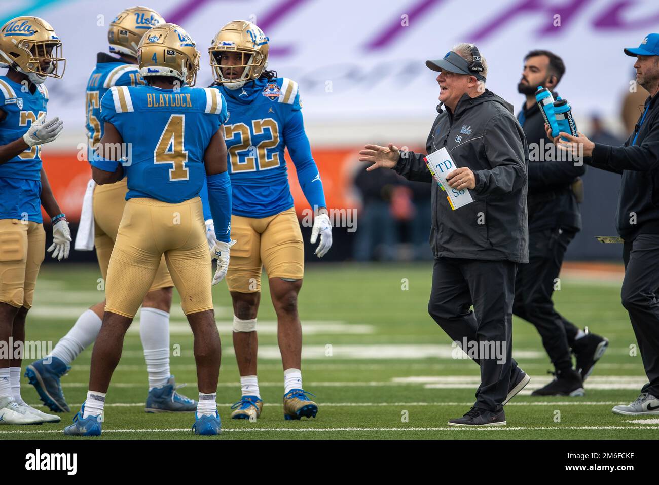 UCLA Bruins head coach Chip Kelly yells out instructions during the ...