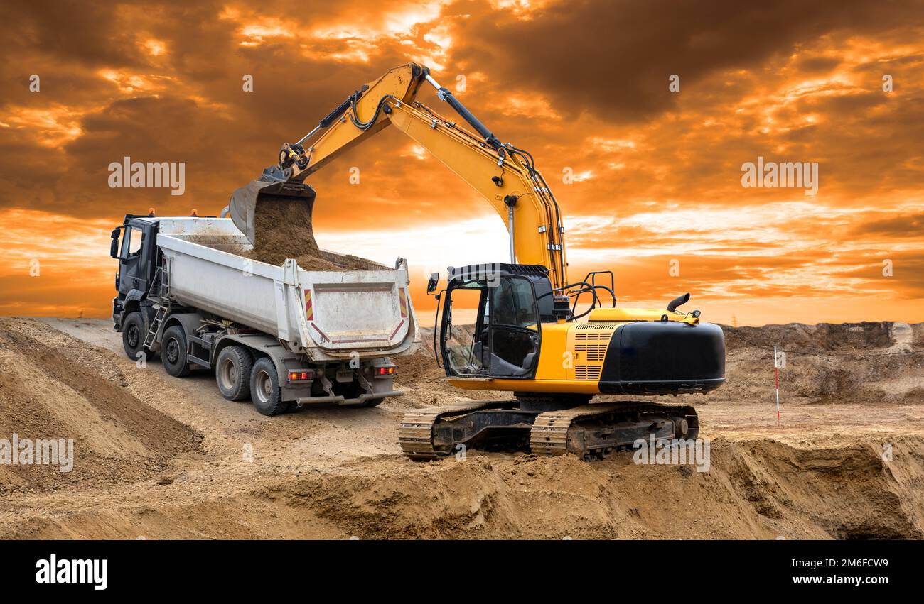 Excavator machine construction site hi-res stock photography and images ...