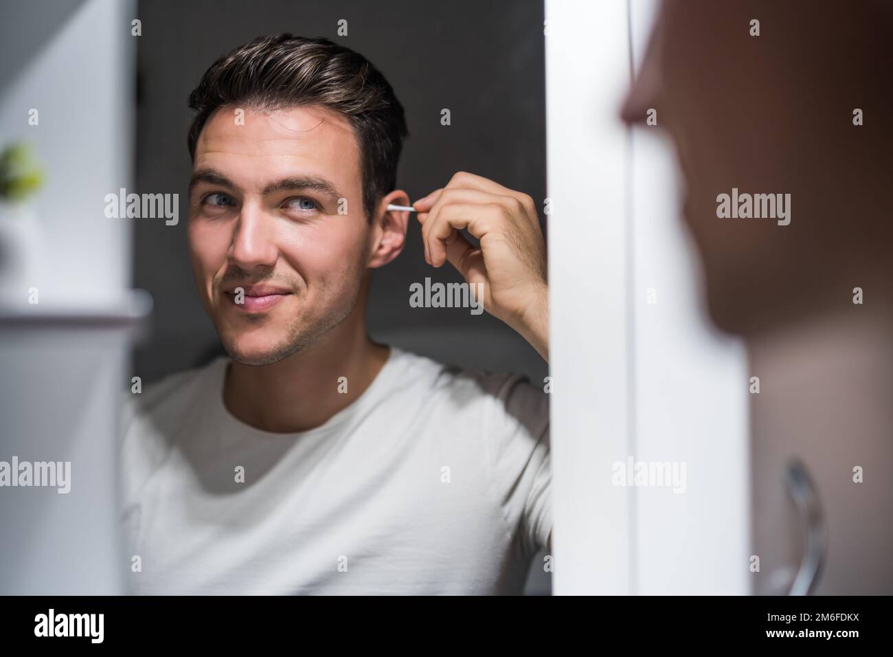 Ear mirror hi-res stock photography and images - Alamy