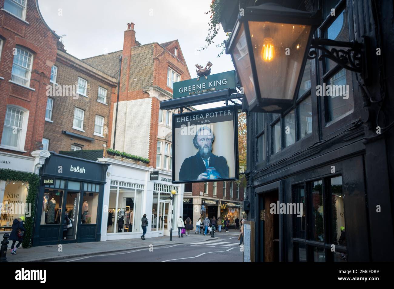 Chelsea potter greene king hi-res stock photography and images - Alamy