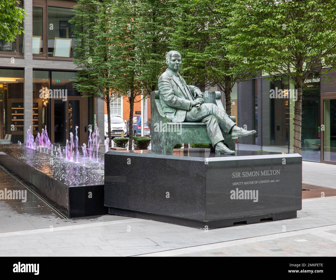 The Statue of Sir Simon Milton, the Deputy Mayor of London near Tower ...
