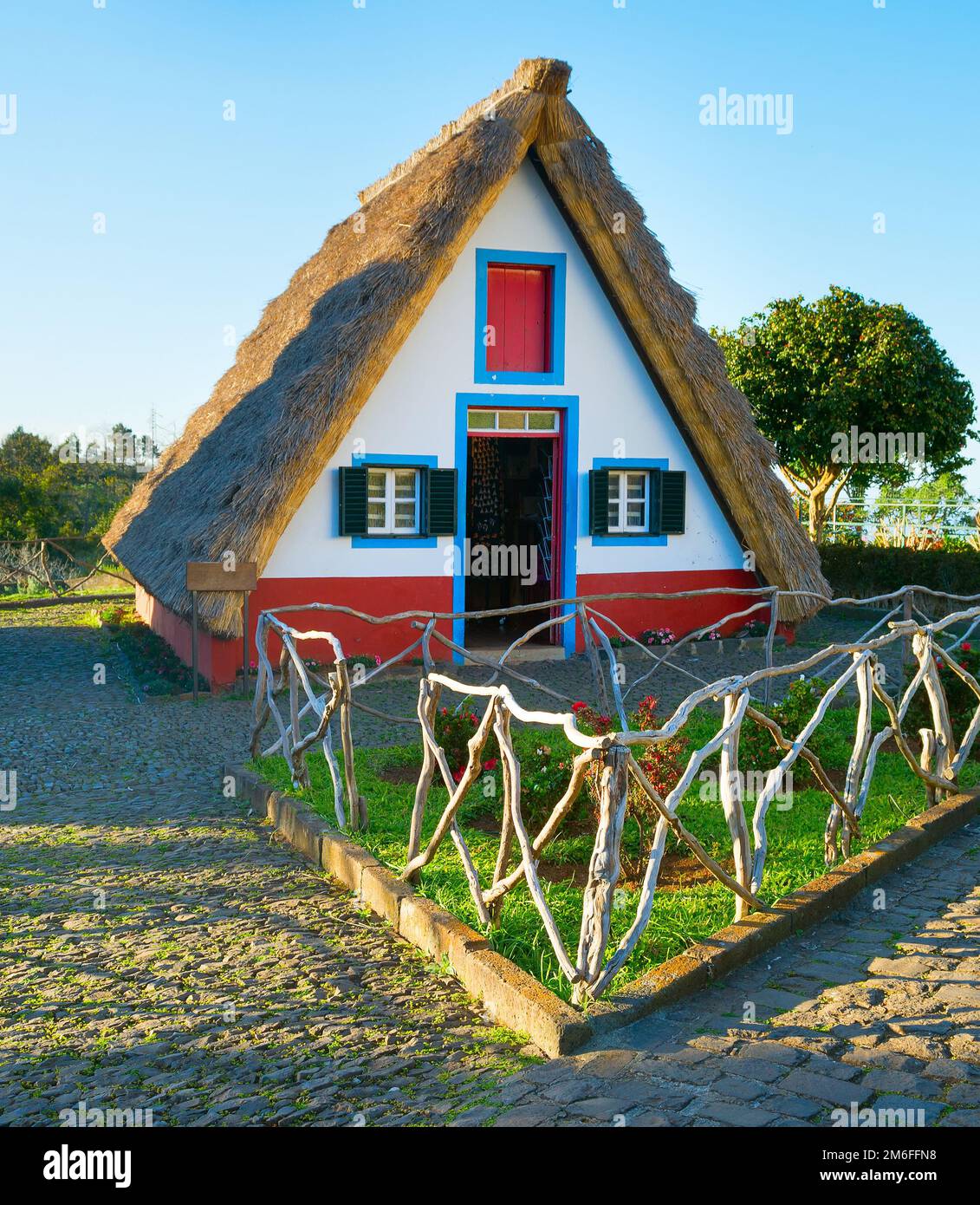 Famous traditional rural house Madeira Stock Photo - Alamy