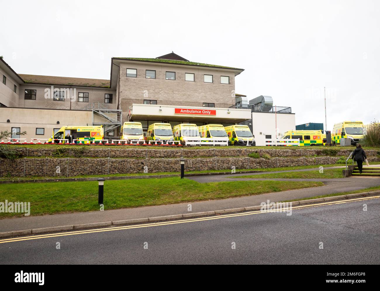 Royal cornwall hospital covid hi-res stock photography and images - Alamy