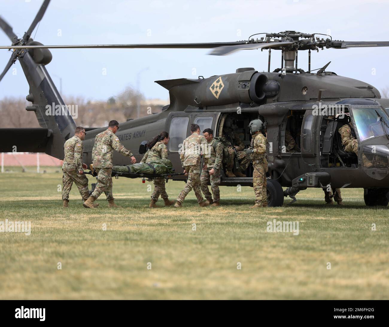 4th Infantry Division Soldiers move a simulated casualty care training ...