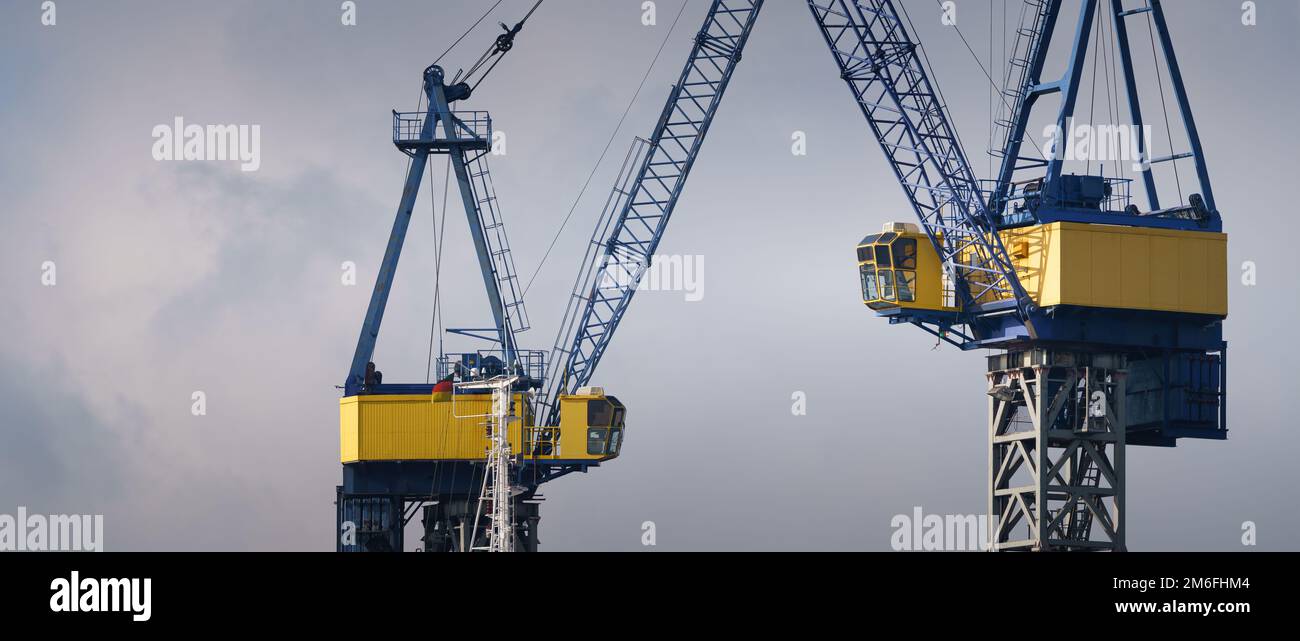 Cranes structure hi-res stock photography and images - Alamy