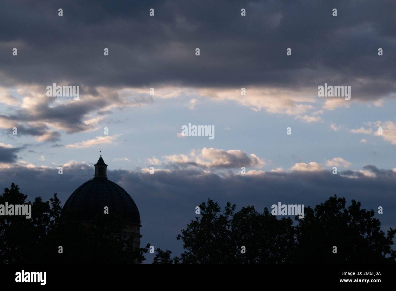 Dome autumn trees blue sky hi-res stock photography and images - Alamy