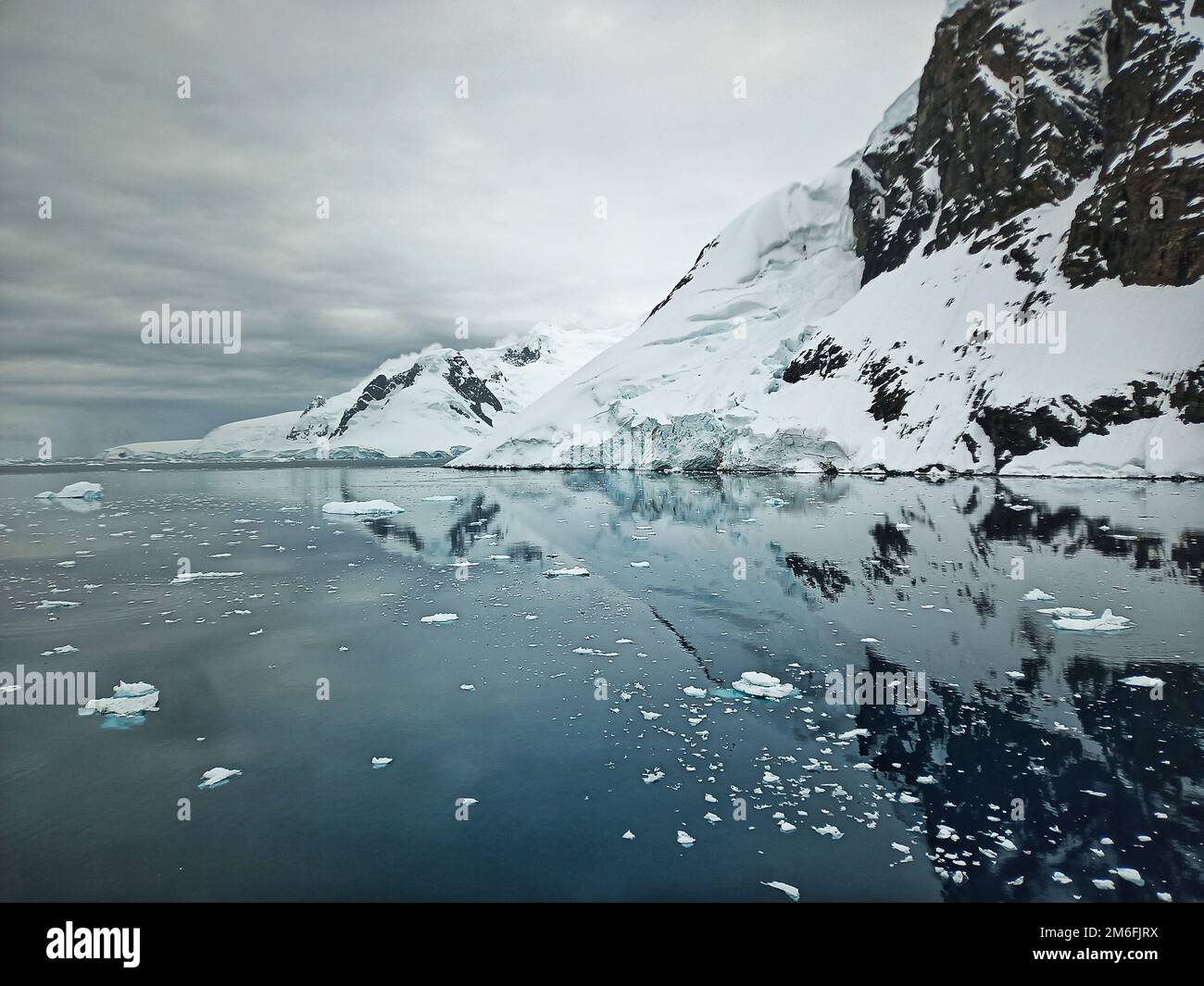 antarctica,antartica,antarctica landscape,nature,ice filled mountains ...