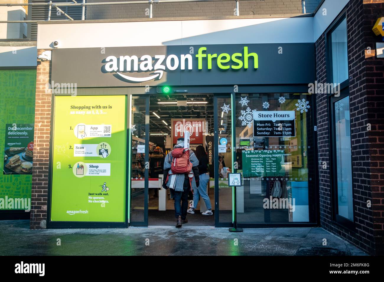 Amazon fresh london hi-res stock photography and images - Alamy