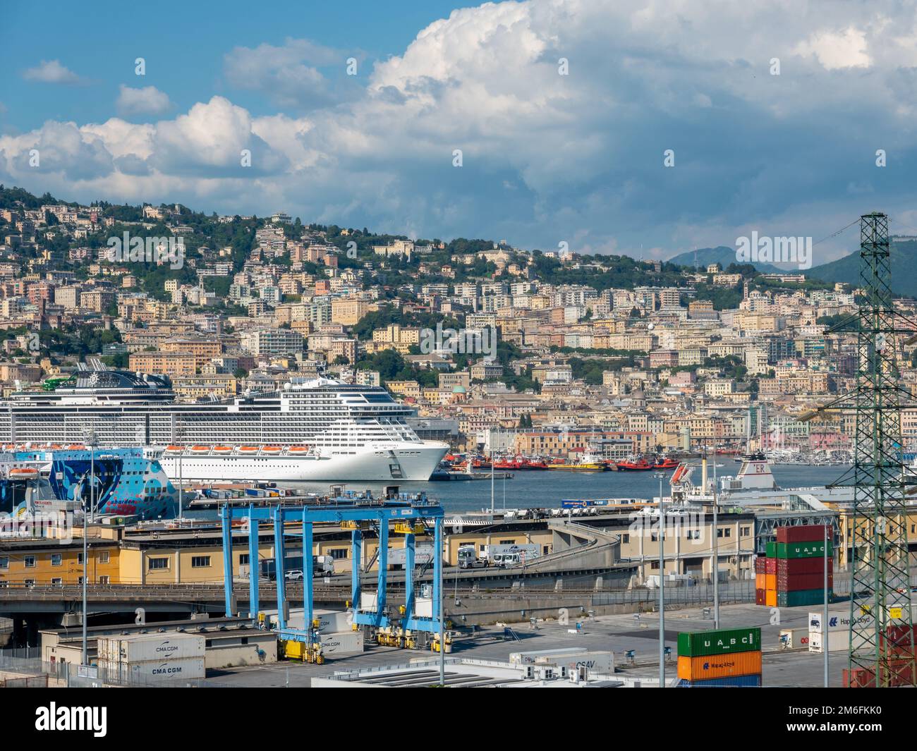 Panoramic view cruise ship terminal hi-res stock photography and images ...