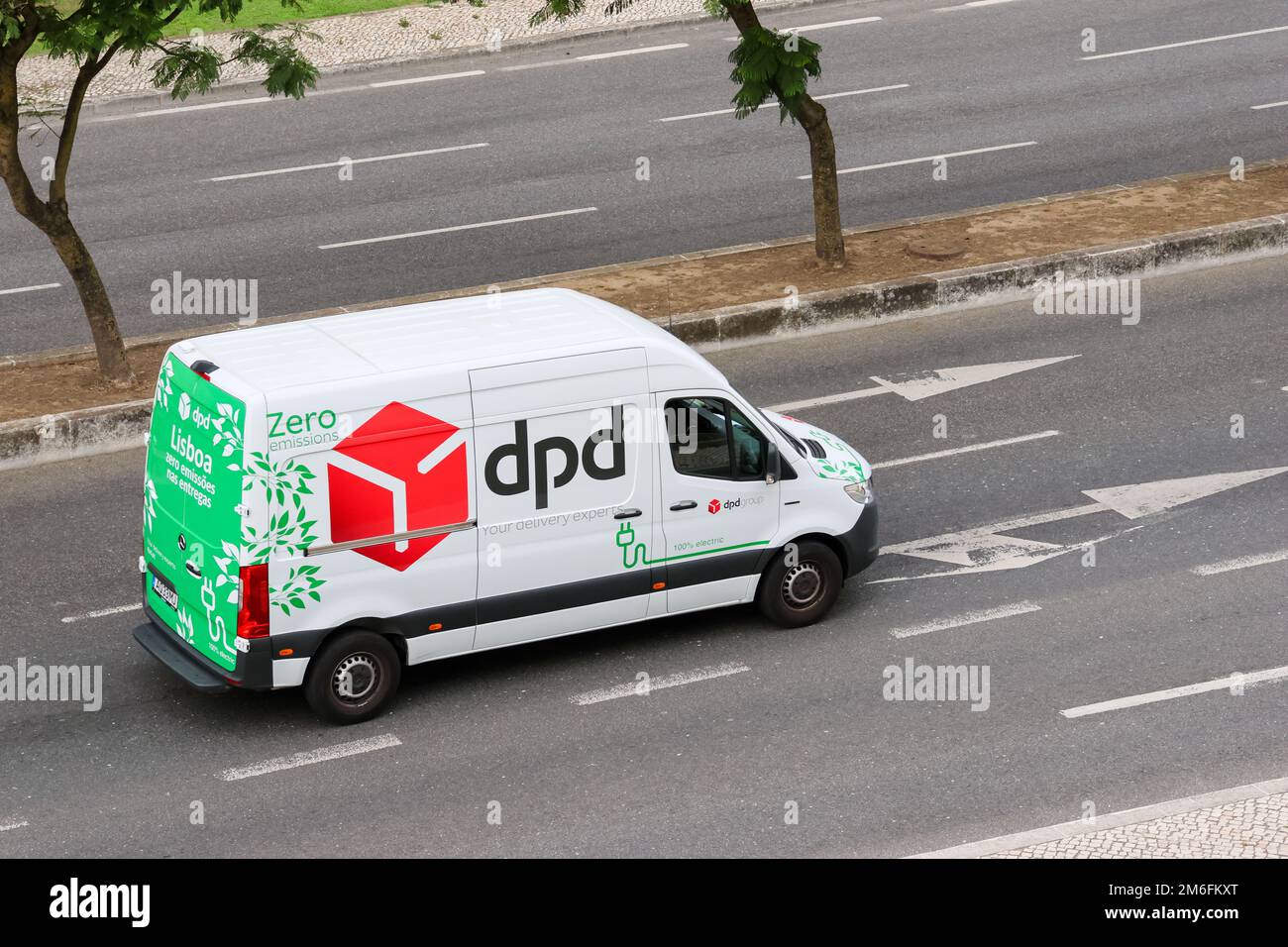 The Express goods transport vehicle from the company DPD Portugal Stock ...